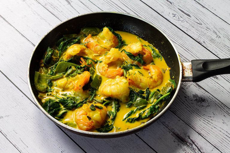 Easy Prawn Curry With Coconut Milk - Knife and Soul