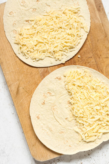 Grilled Cheese Quesadilla (Tortilla) - Knife and Soul