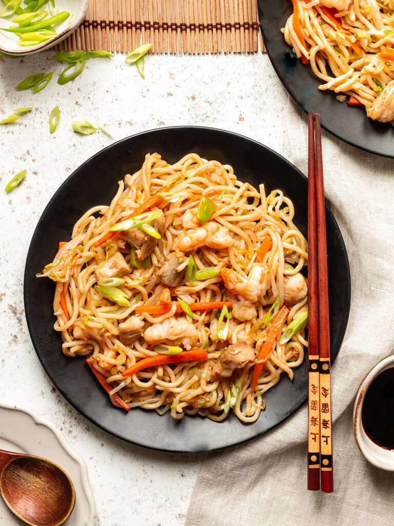 Plain Chow Mein (Easy 20 Minute Recipe) - Knife and Soul