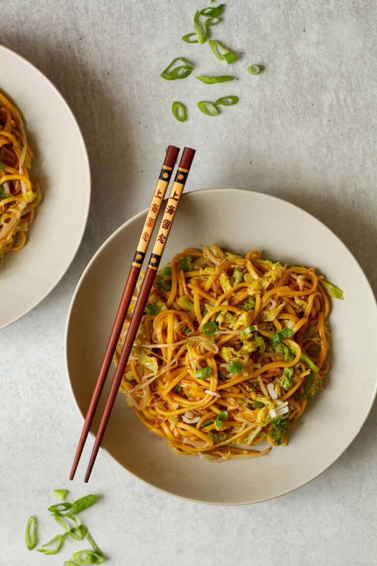 Plain Chow Mein (Easy 20 Minute Recipe) - Knife and Soul