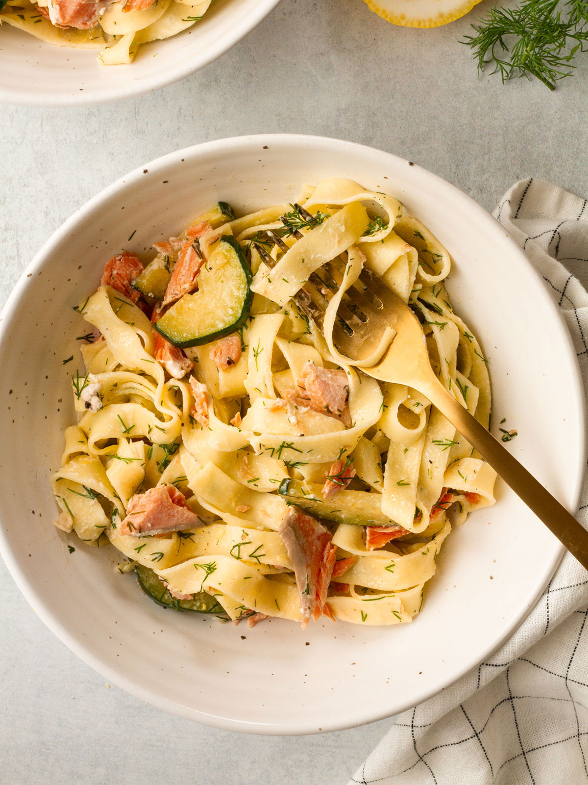Salmon Pasta Without Cream (That's Still Moist and Creamy) - Knife and Soul