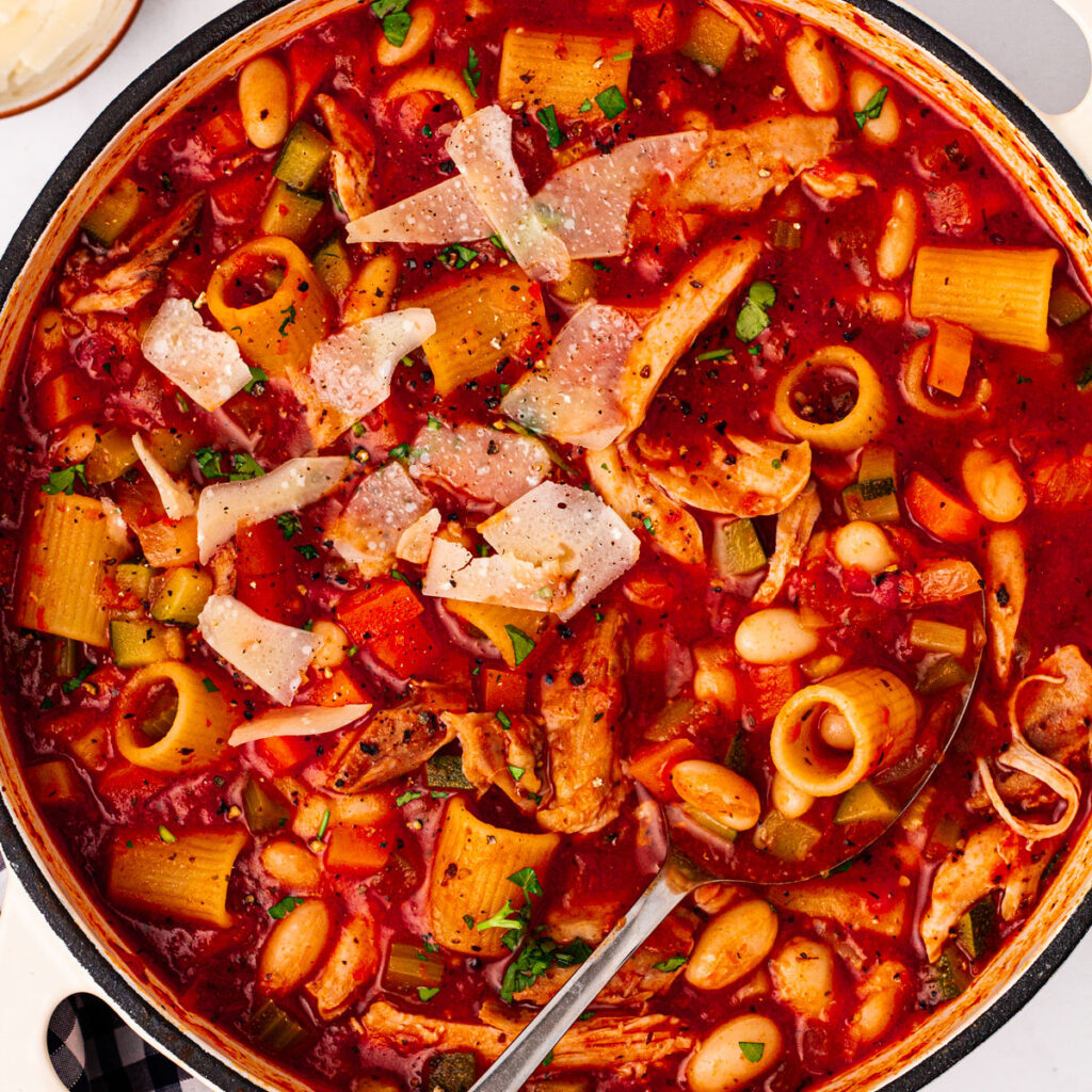Chicken Minestrone Soup (10-Ingredients) - Knife and Soul